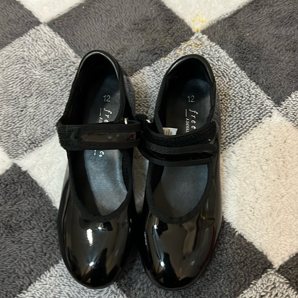 Danskin | Costumes | Danskin Co Kids Tap Shoes | Poshmark
